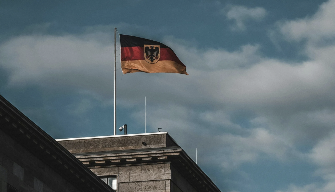 Protecting power, not principles: How firewalls erode democracy - Polemics